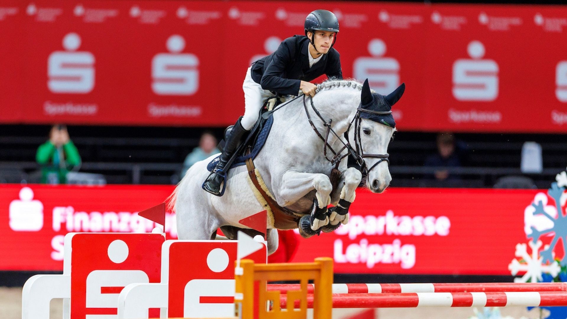 Marvin Jüngel siegt im Partner Pferd Leipzig Speed Cup