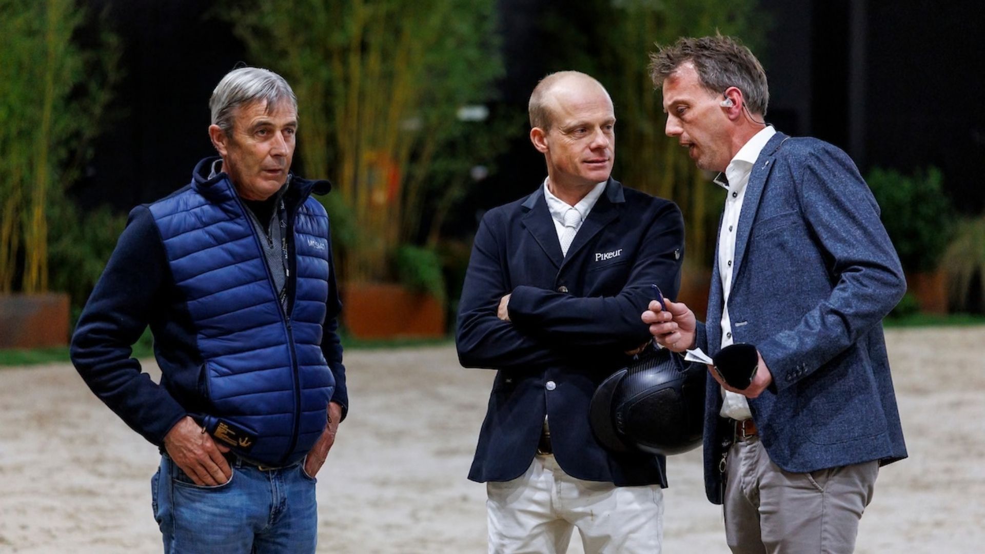 Willem Greve verweist Richard Vogel im Pferdewechsel von 's ...