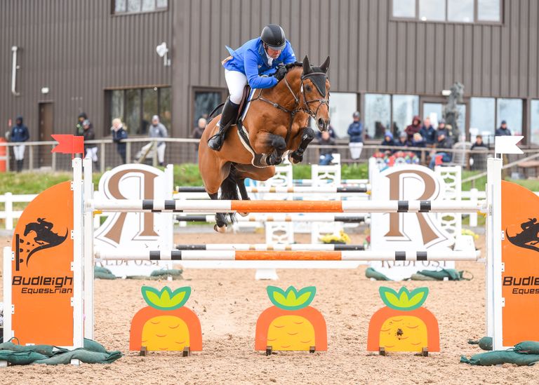 Live Stream - Chard - British Showjumping Category 3 Show incl. Area ...