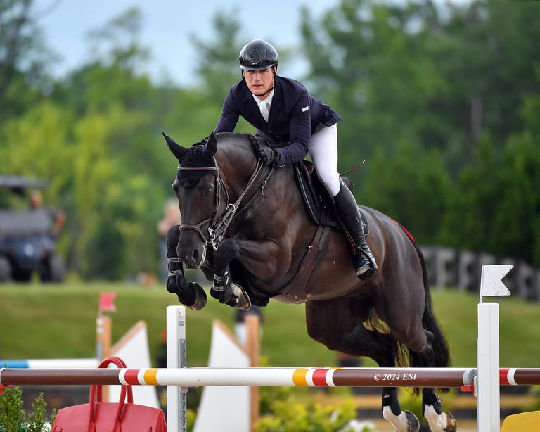 $24,500 HorseFlight Jumper Classic - 1.35m - HITS-on-the-Hudson I ...